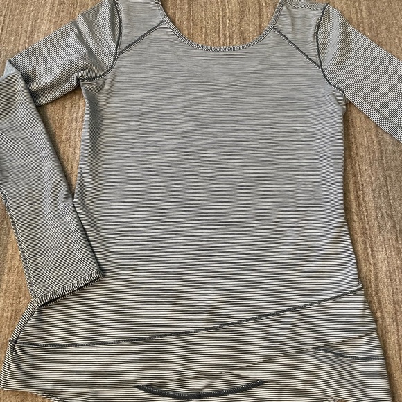 Zella | Tops | Zella Long Sleeve Top | Poshmark